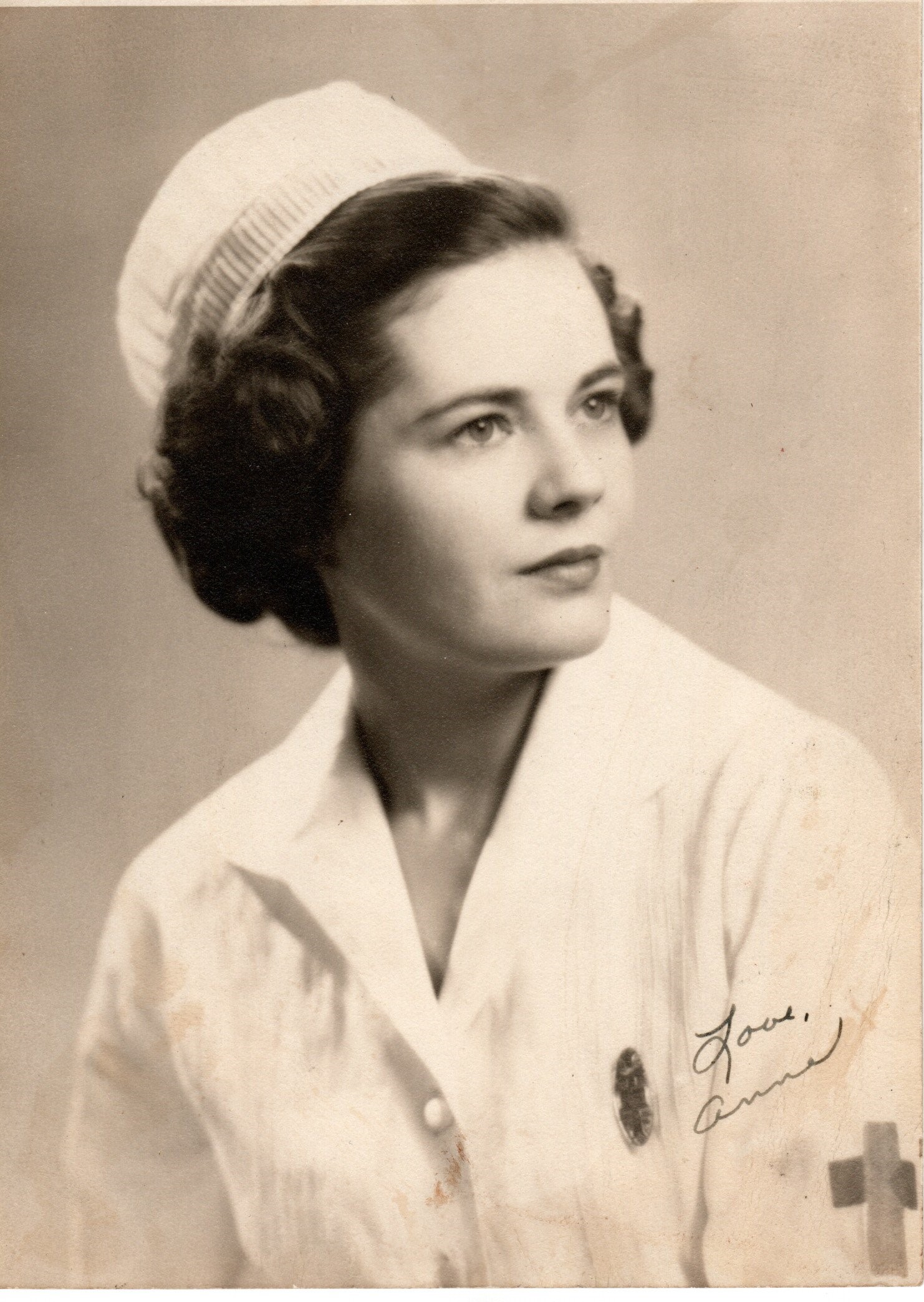 My Mother Anne - Part 1 - punshui.com